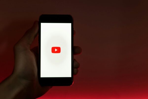 How to Film YouTube Tutorials Using Only Your Phone (Step by Step Guide ...